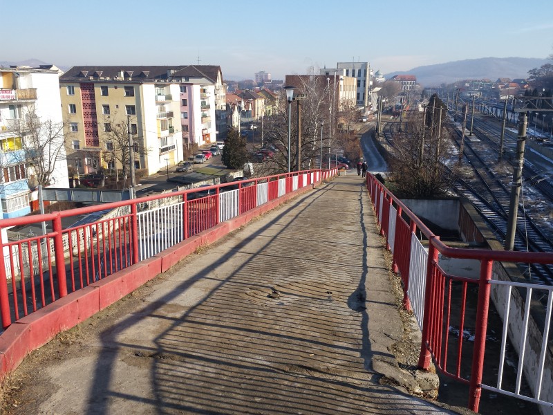 pasarela pietonala gara cfr - Obiectiv Media
